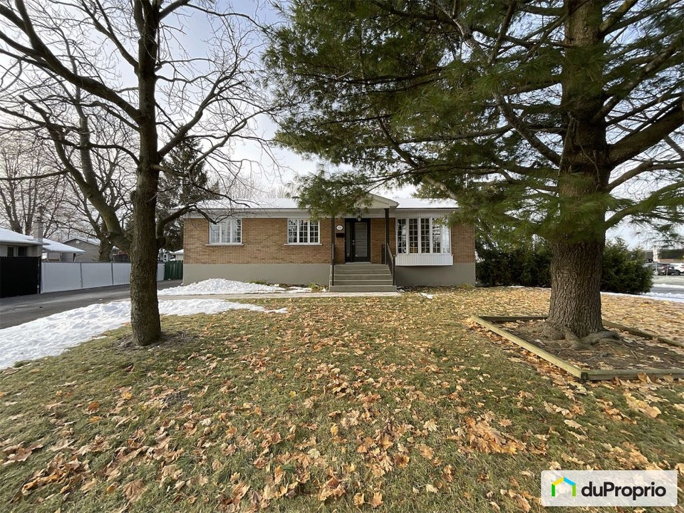 $625,000 - Bungalow for sale in Beloeil | Houses for Sale | Longueuil ...