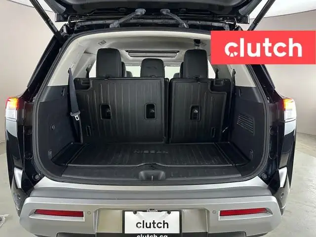 2022 Nissan Pathfinder Platinum 4WD w/ Apple CarPlay, Heated Fro | Cars ...