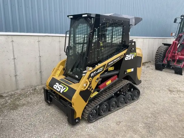 2025 RT-40 COMPACT RUBBER TRACK LOADER | Heavy Equipment | London ...