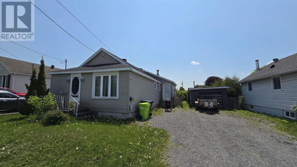 105 Victor Emmanuel AVE Sault Ste. Marie, Ontario | Houses for Sale ...