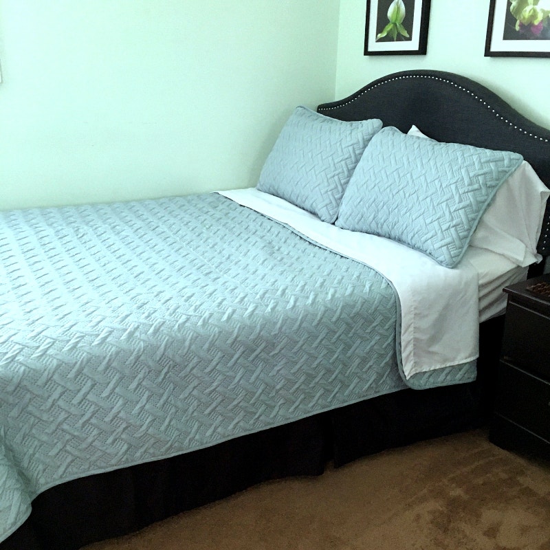 WELCOME TO TORONTO - JULY 1 -LARGE FURNISHED ROOM YORKDALE MALE | Room ...