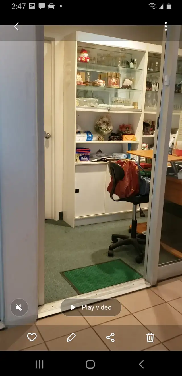 70 square feet shop for rent in a plaza Midland and Sheppard ave ...