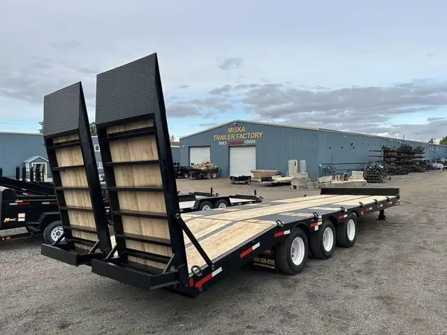 Miska 30 Ton Paver Float Trailer - Made in Canada | Cargo & Utility ...