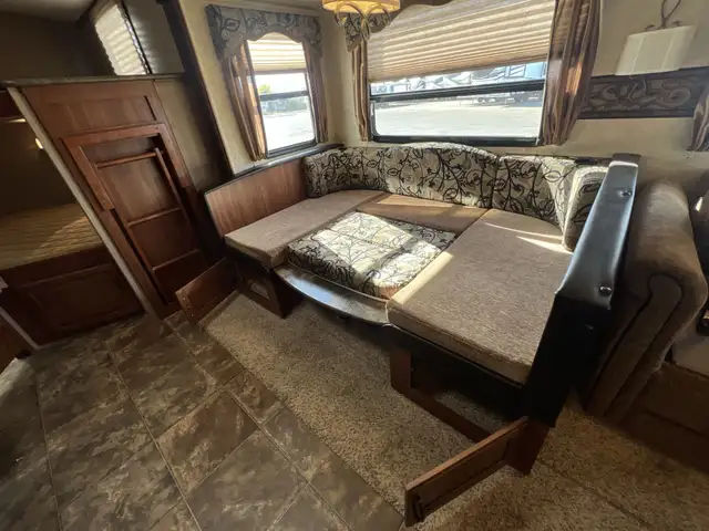 2014 KEYSTONE COUGAR 28RBS BUNKS, SPACIOUS, BUNK MODEL | Travel ...
