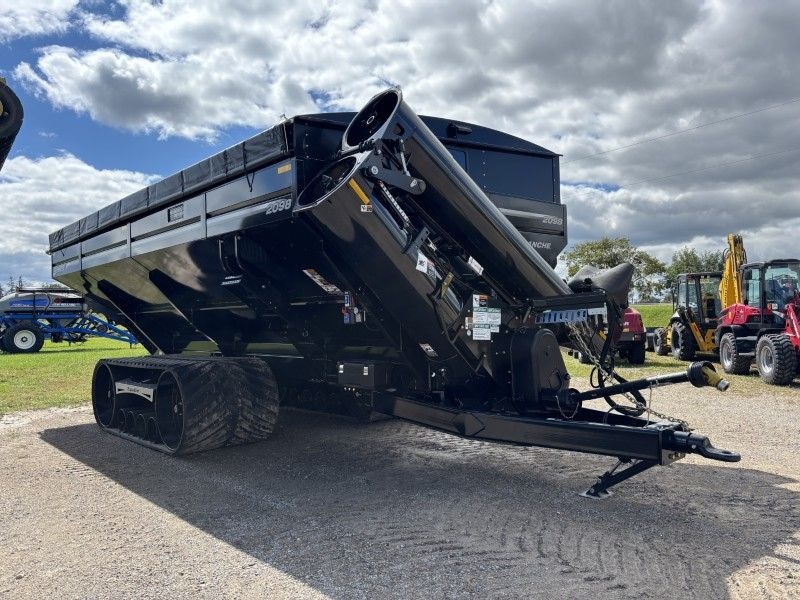 2025 BRENT 2098 AVALANCHE DUAL-AUGER GRAIN CART | Farming Equipment ...