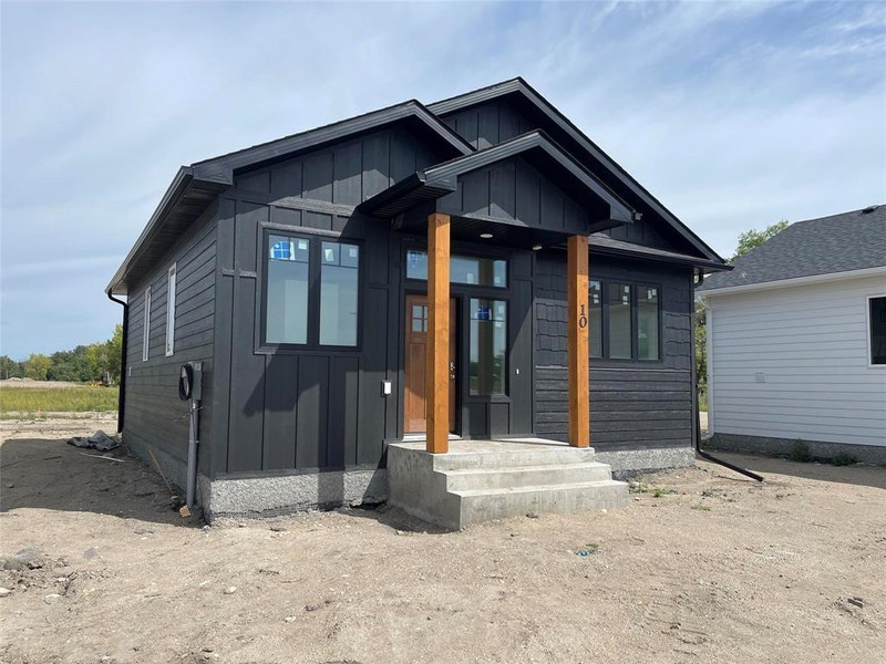 33 Sherwood Place Grunthal, Manitoba | Houses for Sale | Winnipeg ...