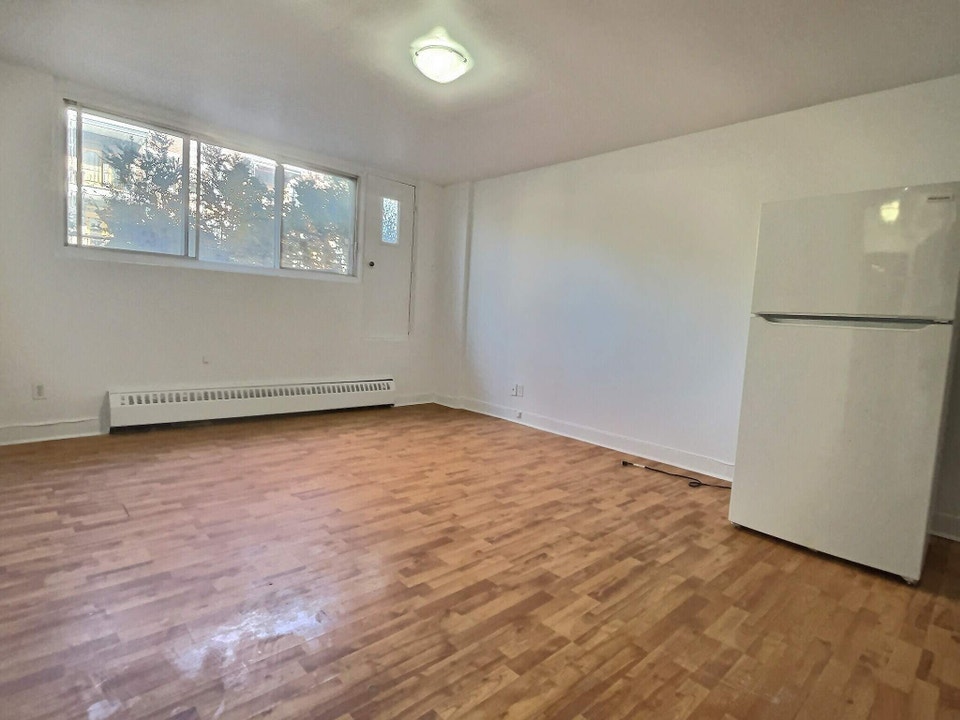 Studio - Montréal - $975 /mo | Long Term Rentals | City of Montréal ...