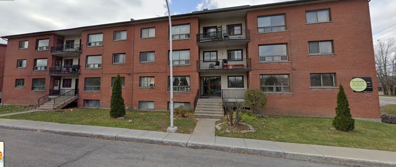 Beautiful 4 1/2 Heat and Hot Water Included | Locations longue durée ...