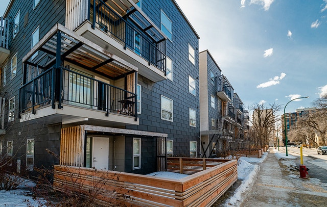 570 Stradbrook - 3 Bedroom 2 Bathrooms | Long Term Rentals | Winnipeg ...