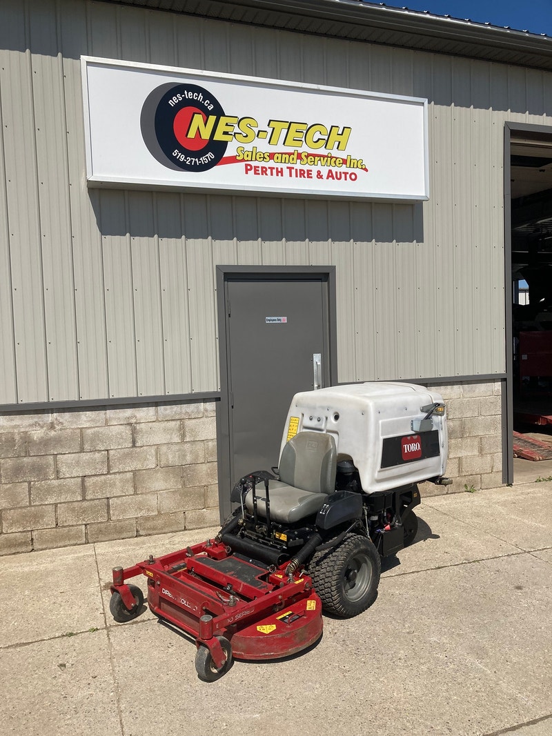 Toro 8000 Zero Turn Mower | Lawnmowers & Leaf Blowers | Stratford ...