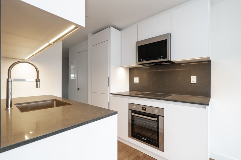 renovated one bedroom - ID 568 | Long Term Rentals | City of Toronto ...