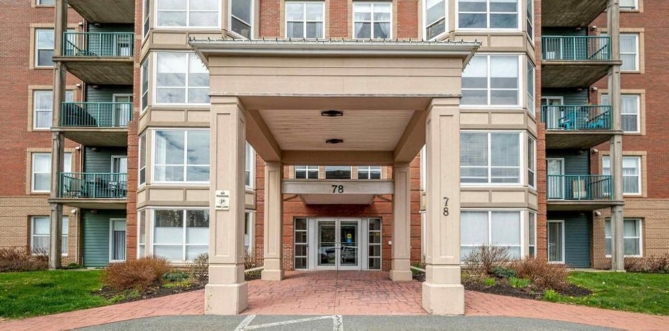 24-041 Bright and spacious condo in Clayton Park West | Long Term ...