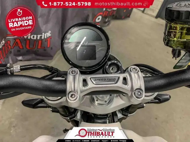 2025 Triumph Speed Twin 1200 | Street, Cruisers & Choppers | Sherbrooke ...