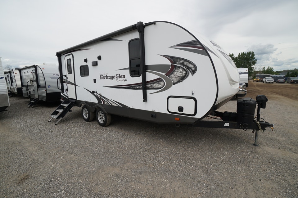 2018 Forest River Wildwood Heritage Glen 23RBHL Base | Travel Trailers ...