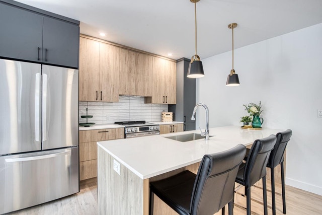 Condos de luxe dans un complexe intime à Mont-Saint-Hilaire | Locations ...