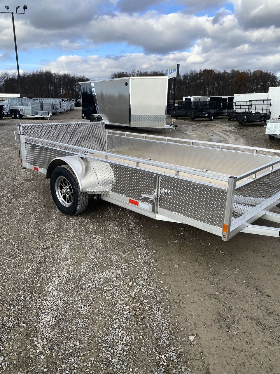2026 Canadian Mennonite Built Single Axle Aluminum Utility Trail ...