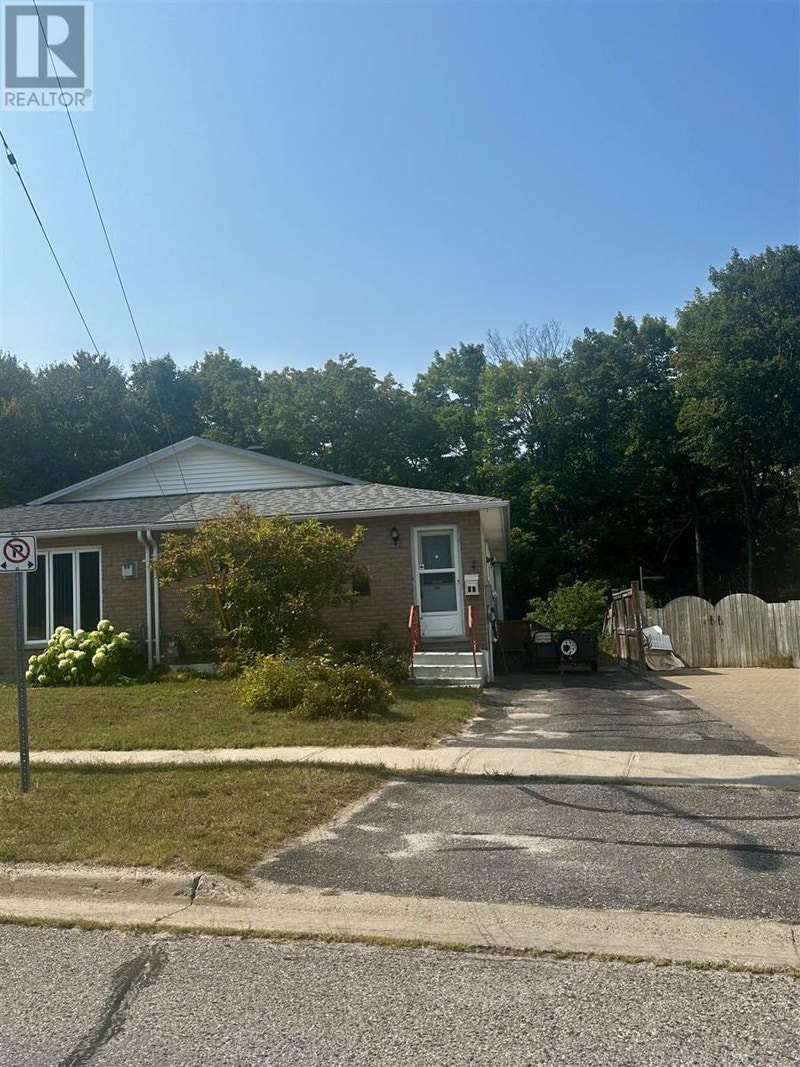 75 Beckett BLVD Elliot Lake, Ontario | Houses for Sale | Sudbury ...