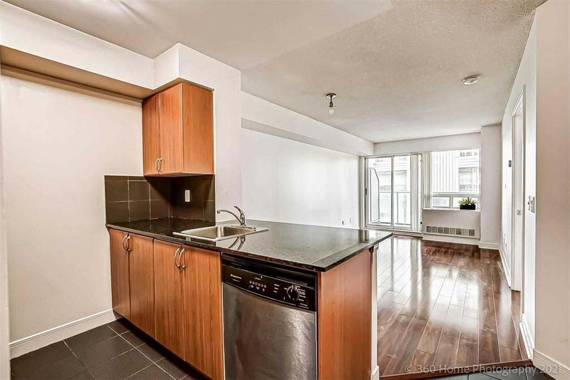 One Bedroom Condo at Cosmo Condos Yonge-Sheppard | Long Term Rentals ...