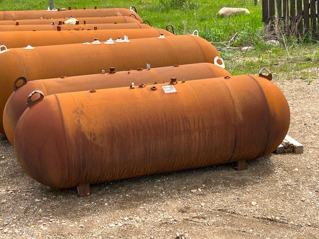 Big Propane and Pig tanks | Other | Saskatoon | Kijiji