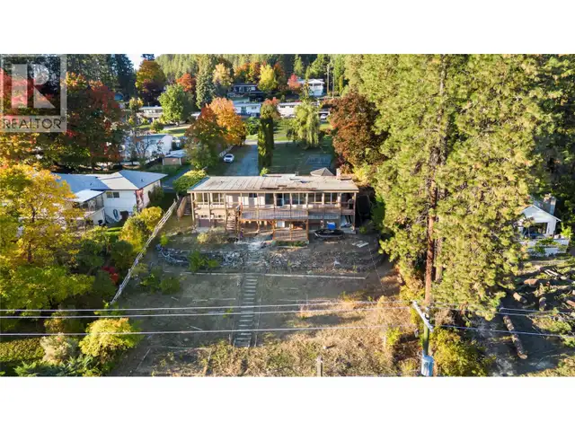 2424 CRAWFORD Street Creston, British Columbia | Houses for Sale ...