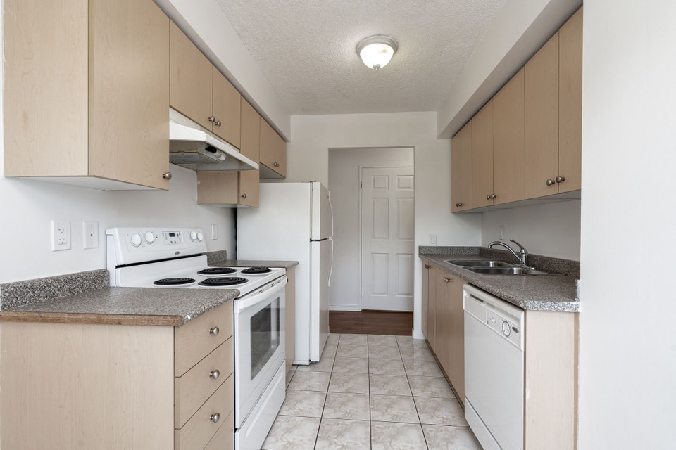 Three bedroom, Weston Road and Jane Street - ID 4057 | Long Term ...