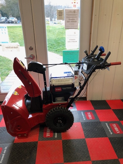 Toro 26" Power Max® e26 60V* (39926) Two-Stage Snow Blower ...