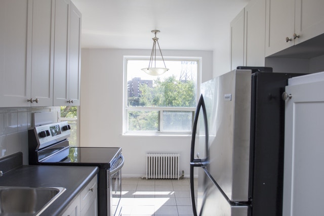 1 Bedroom - VP & Eglinton | Eglinton Square Shopping Centre! | Long ...