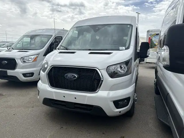 2025 Ford Transit Passenger Wagon XLT MED-ROOF 15-PASS AWD | Cars ...