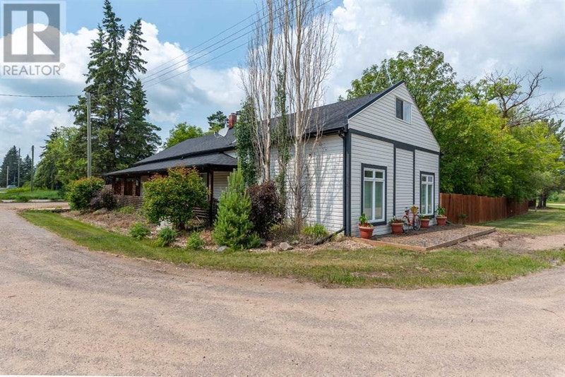 5010 50 Avenue Streamstown, Alberta | Houses for Sale | Lloydminster ...