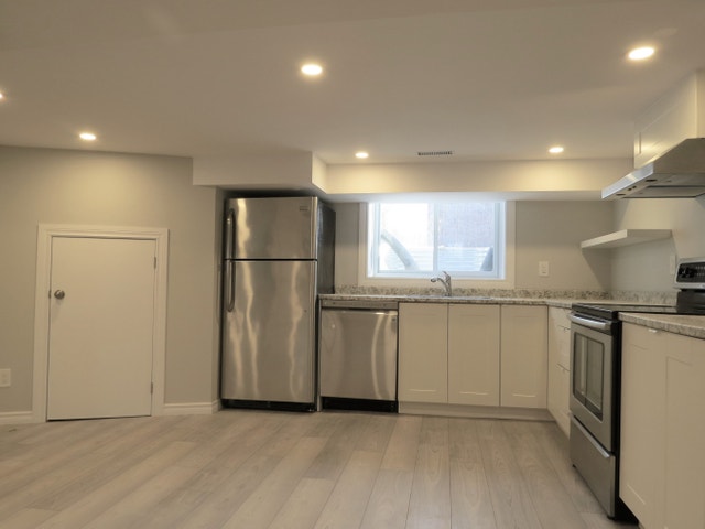 2Bed/1Bath Basement Apartment-Vanier ($1850 ALL UTILITIES INCLD) | Long ...
