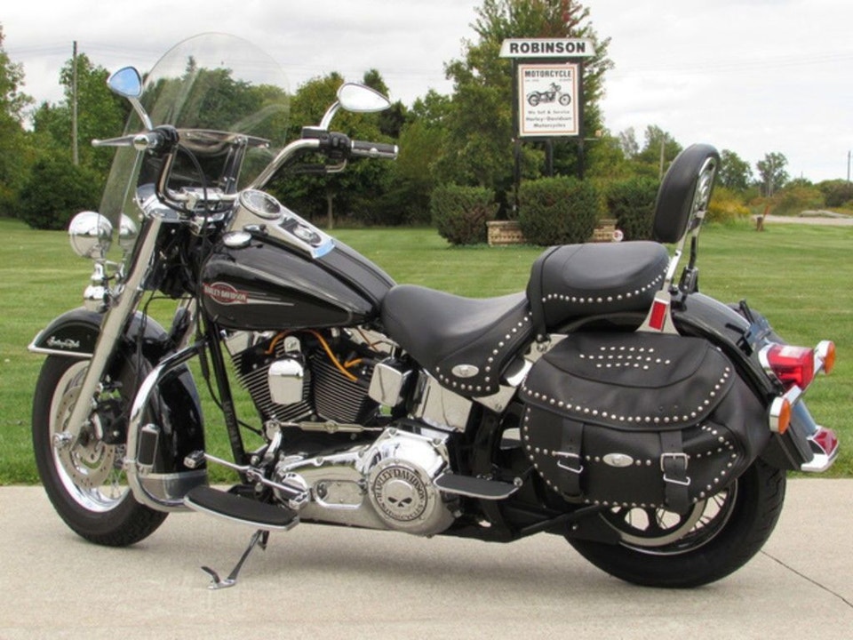 2006 Harley-Davidson FLSTC Heritage Softail Classic Vance and Hi ...