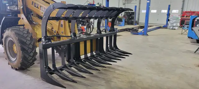 94” Skid Steer Root Rake Grapple – Heavy-Duty Construction | Heavy ...
