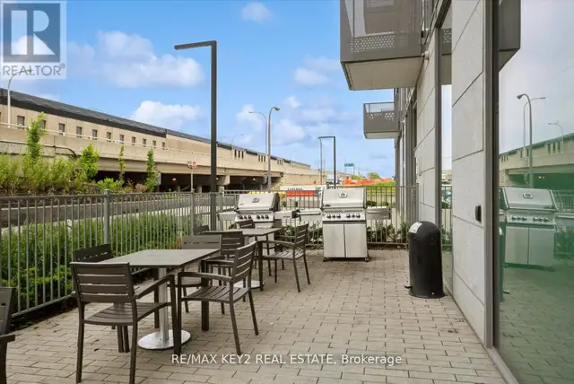 1008 - 38 MONTE KWINTER COURT Toronto (Clanton Park), Ontario | Long ...