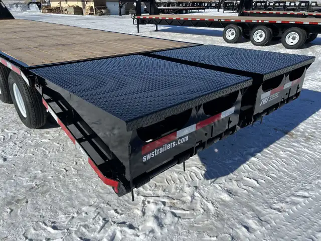 2025 SWS 36' Gooseneck Trailer (3) 10K Axles | Heavy Equipment ...
