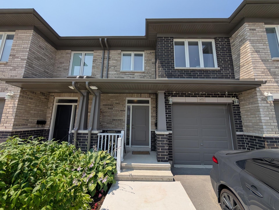 1451 Monarch Drive - Stunning family home in delightful Woodhave | Long ...