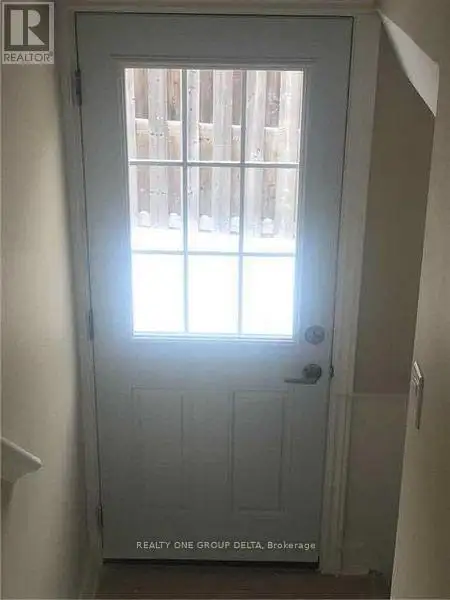 UPPER - 30 DITTMER CRESCENT Toronto (West Humber-Clairville), On | Long ...