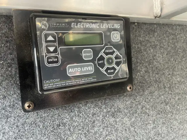 2025 Forest River Wildwood Heritage Glen 38Veranda | Travel Trailers ...