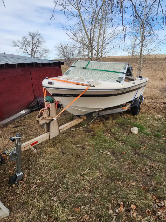 1976 Grew SS140 boat with 50HP Mercruiser engine and trailer ...