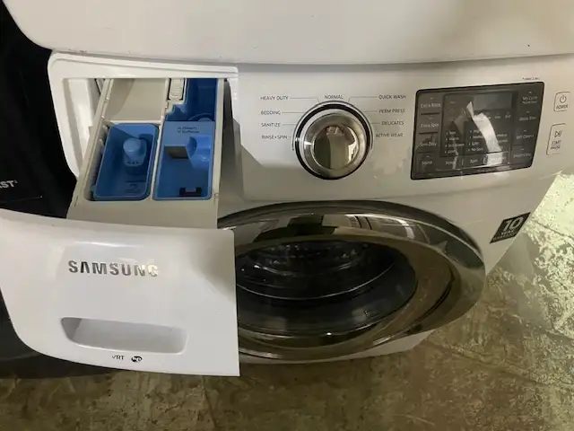 Laveuse sécheuse frontales blanches Samsung ( remis a neuf ) | Washers ...