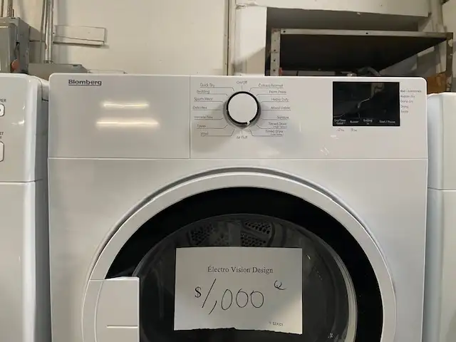 Mini laveuse sécheuse frontale 24'' Blomberg | Washers & Dryers | City ...