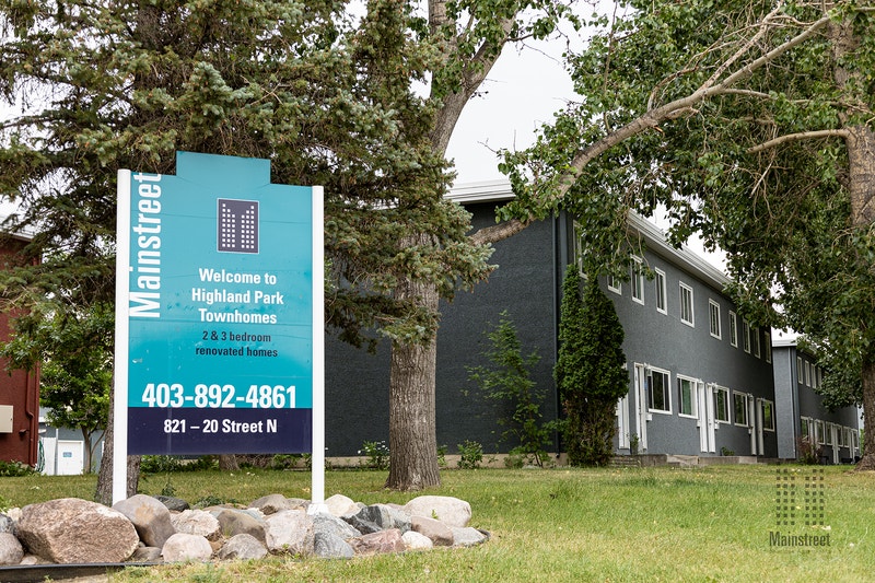 Lethbridge Apartment For Rent | Highland Park Townhomes | Long Term ...