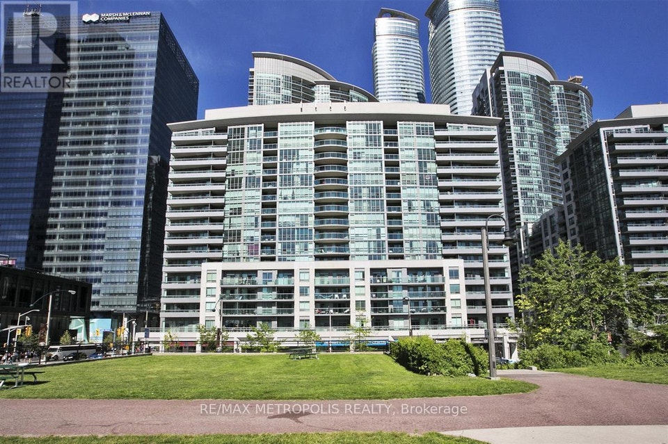321 - 51 LOWER SIMCOE STREET Toronto (Waterfront Communities), O | Long ...