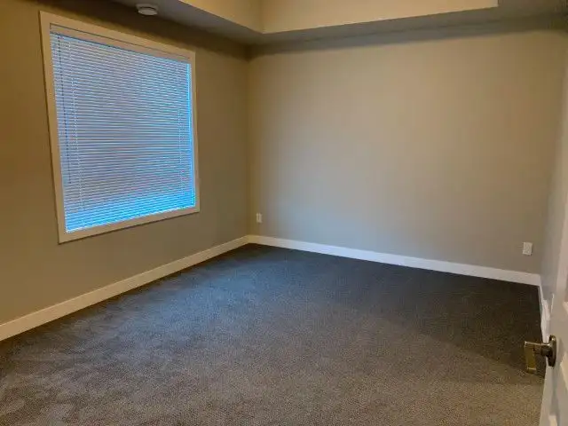 102 221D Lake Street - 2 Bedroom Apartment for Rent | Long Term Rentals ...