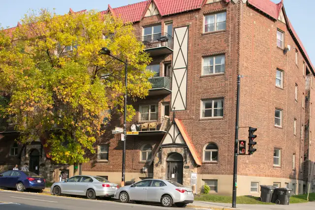 fully renovated 5.5 for rent, Snowdon, near HEC, UdeM - ID 4207 | Long ...