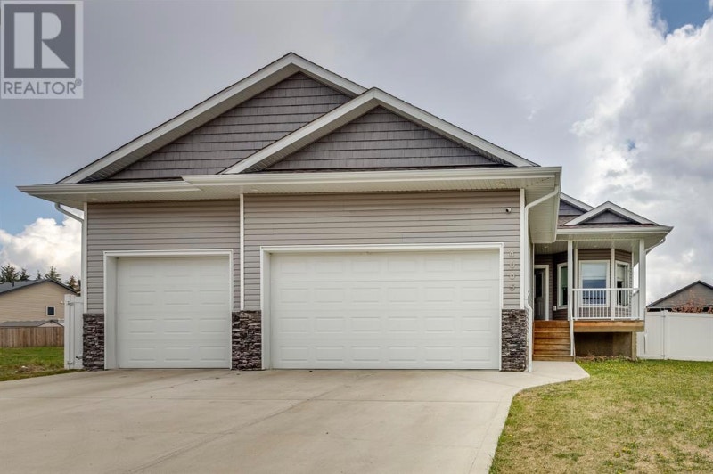 High End Location in Town! | Houses for Sale | Edmonton | Kijiji