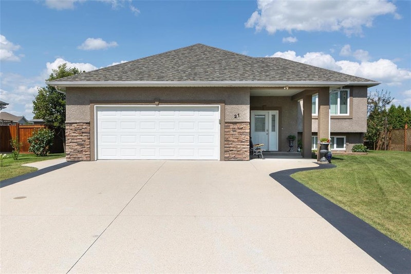 21 Chancellor Bay Mitchell, Manitoba | Houses for Sale | Winnipeg | Kijiji