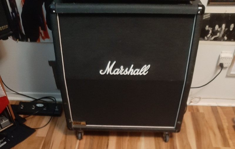 Marshall Cab 1960 Lead | Amps & Pedals | Ottawa | Kijiji