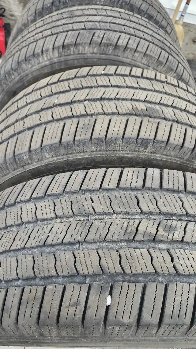 pneu Michelin tout terrain | Tires & Rims | Québec City | Free local ...