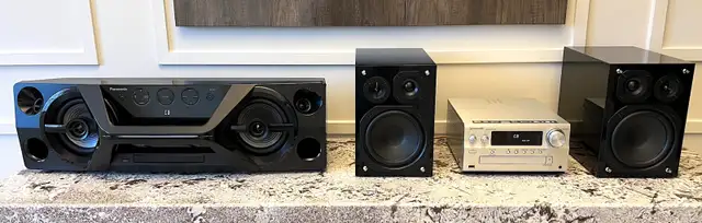 Panasonic SC-UA3 all-in-one boombox with CD, Bluetooth, FM | Stereo ...