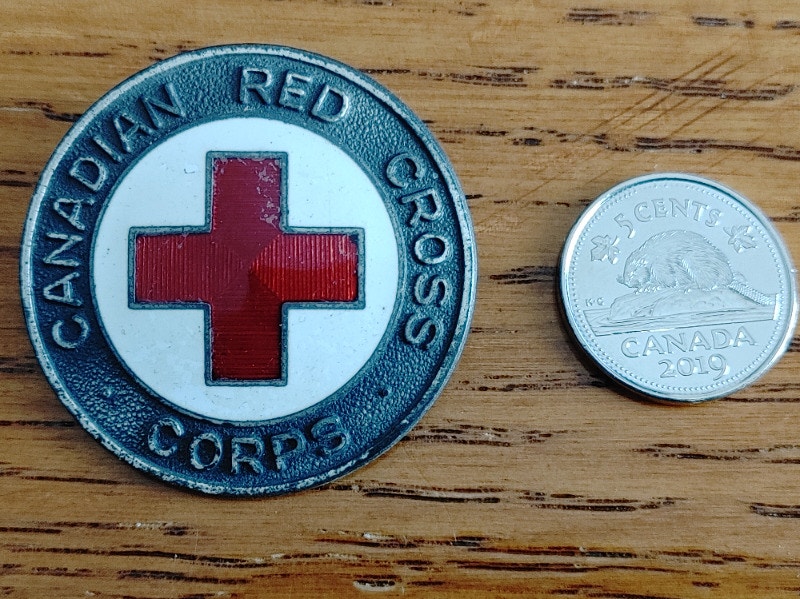 Vintage CANADIAN RED CROSS CORPS Pin Back Button | Arts & Collectibles ...